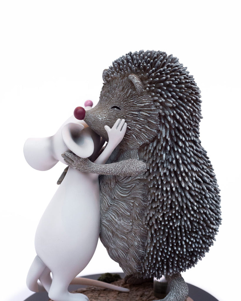 Hedge Hugs Sculpture | Doug Hyde | Free UK Delivery – The Rose Gallery